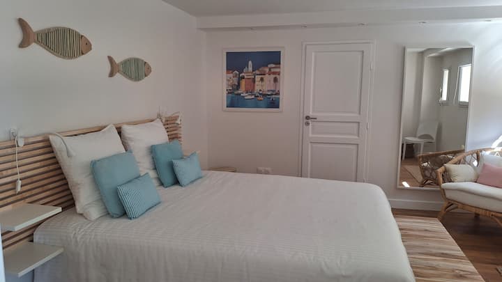 La Vie Est Belle, Chambre Chez L'habitant, Piscine - Aubagne