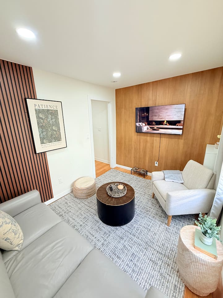 Hofstra Guest Retreat - Near Hofstra University - Garden City, NY