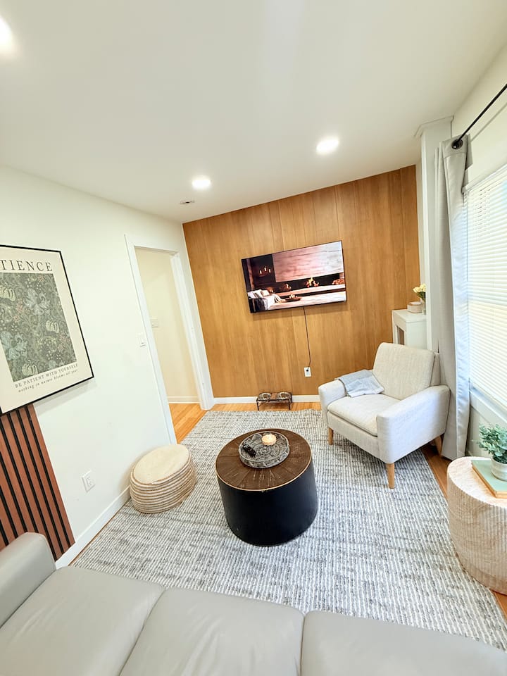 Hofstra Guest Retreat - Near Hofstra University - Freeport, NY