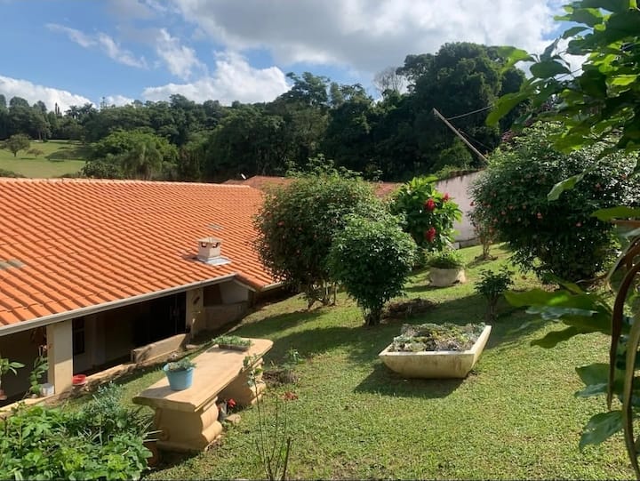 Sitio Para Quem Procura Paz Natureza E Vinícolas - Ibiúna