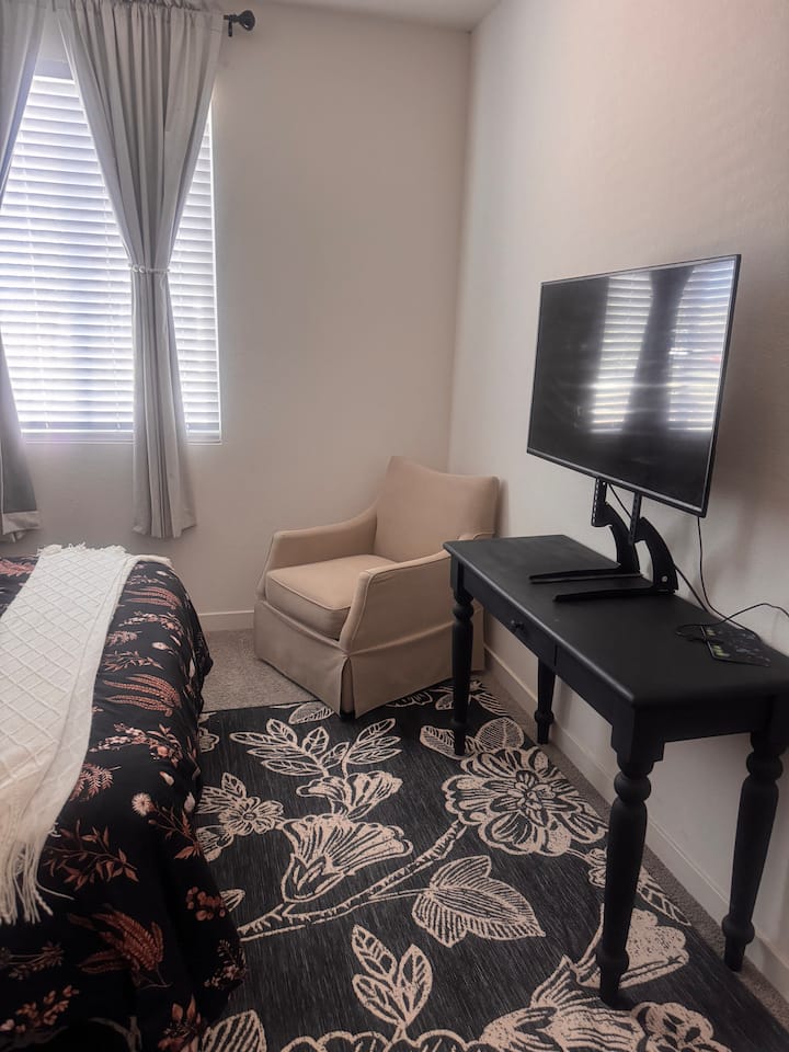 Private Room In A Quiet Neighborhood. - Los Banos, CA