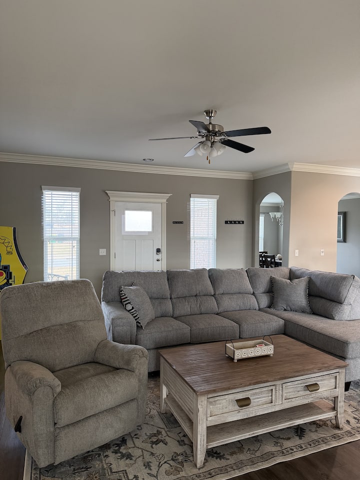 Saddle Brook Retreat - Fayetteville, AR