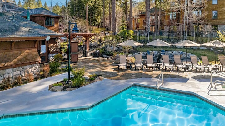 High Sierra Lodge-summer Stays Available! 3 - Carson City, NV