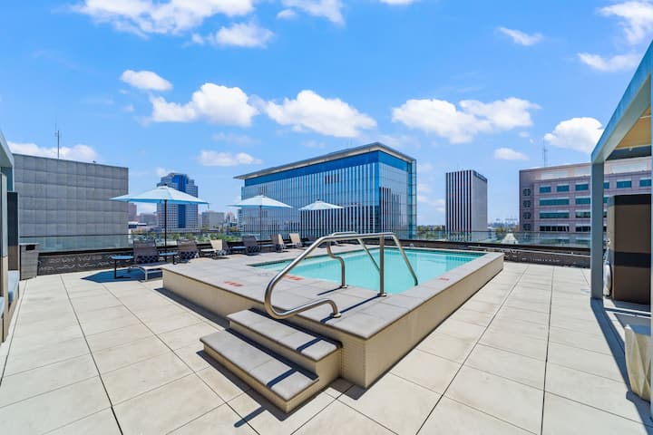 Modern Getaway | Heart Of Long Beach - Wilmington - Los Angeles