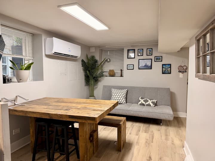 Modern 1br In Prime Location! - Evanston, IL