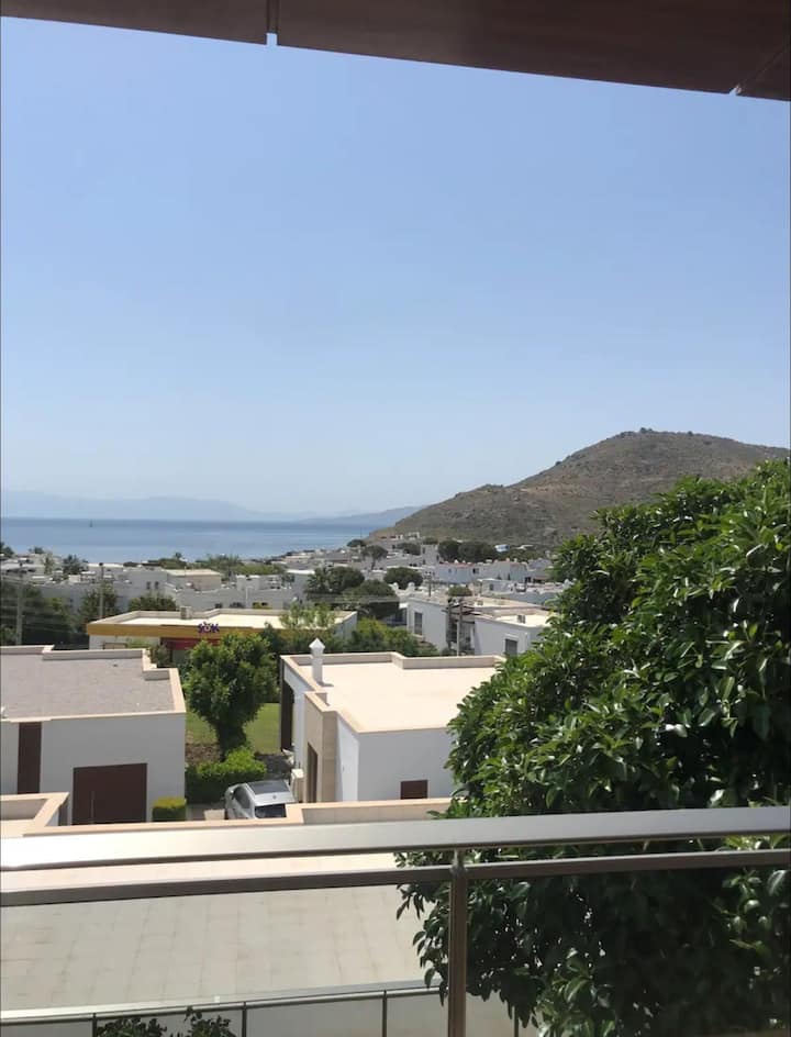 Karaincirde Deniz Manzaralı 4+1 - Akyarlar