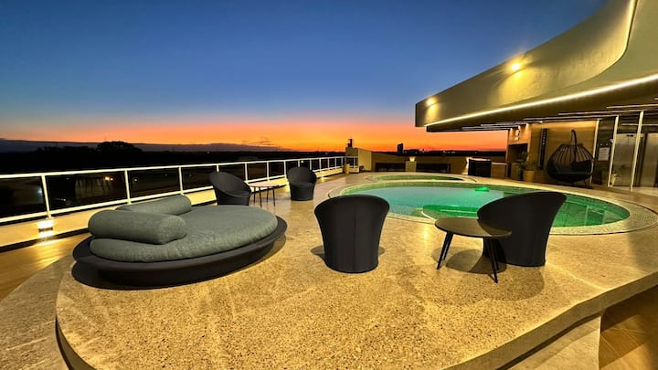 Sky Magnolia, Quality Studio - Bolivie