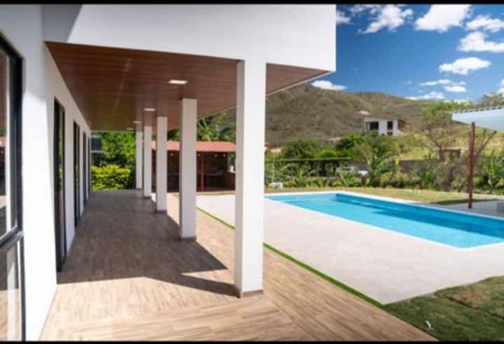 Departamento Con Piscina - Loja