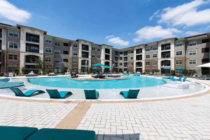 One Bedroom W/ Garage - McKinney, TX