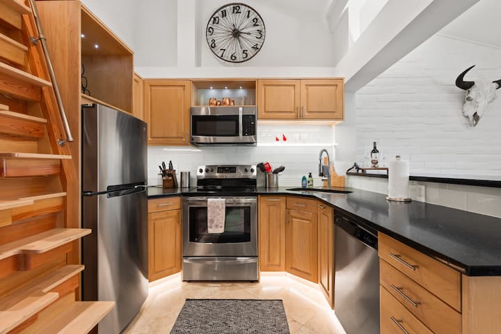 Wildwood Modern Loft: Steps To Skiing & Downtown - Ketchum, ID