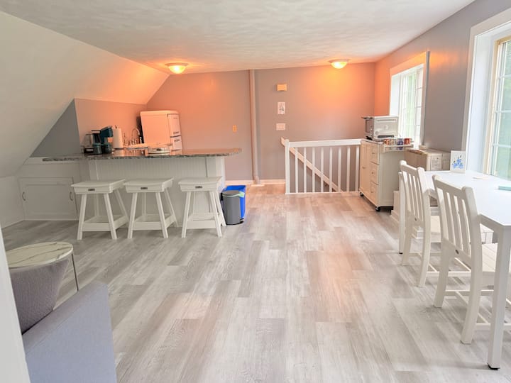 The Lighthouse Inn - Greenland, NH