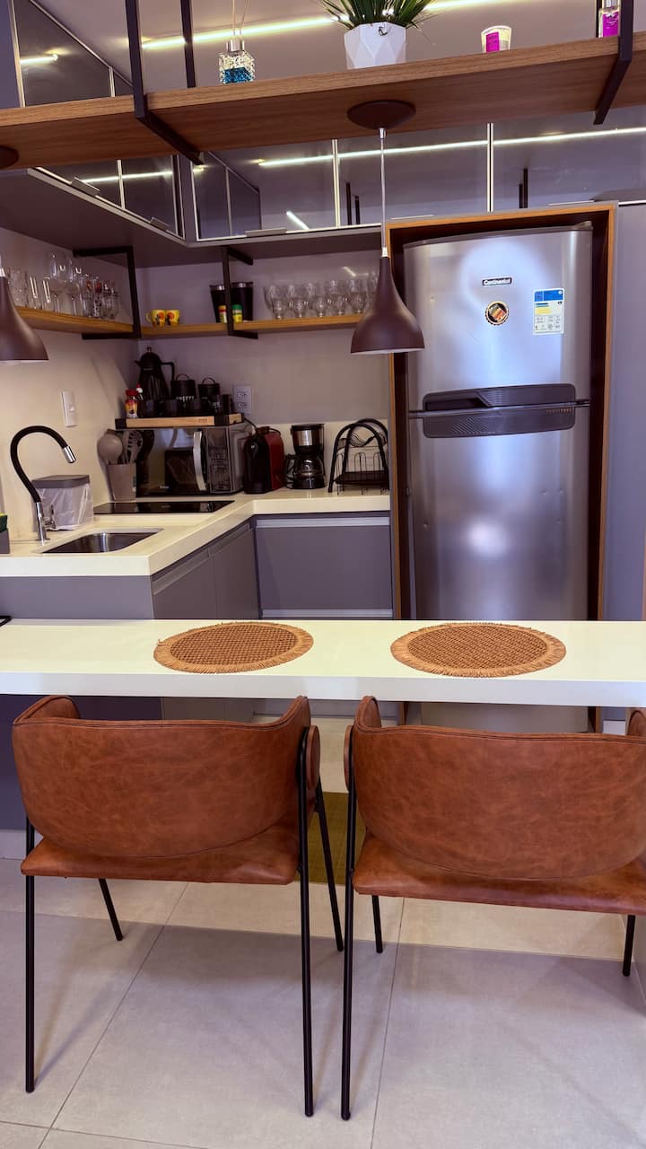 Luxuoso Loft No Centro Com Ar E  Garagem. - Juiz de Fora