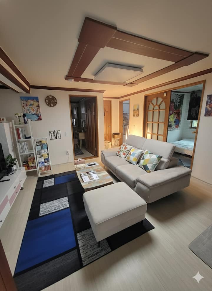 어반네스트(Urban Nest)
기아챔피언스필드차량3분,예술전당,유스퀘어터미널,이마트신세계 - Gwangju