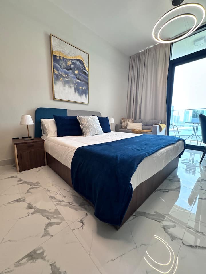 Central Maryah Island Studio |Canal View & Balcony - Abu Dhabi