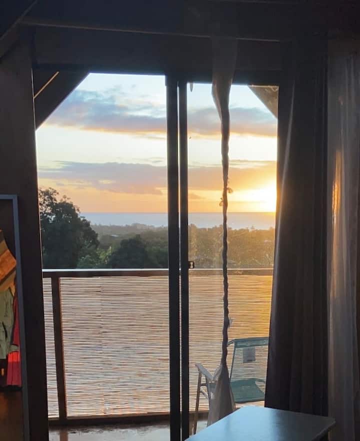 Beautiful House With Ocean View And Unique Sunset - Easter Island