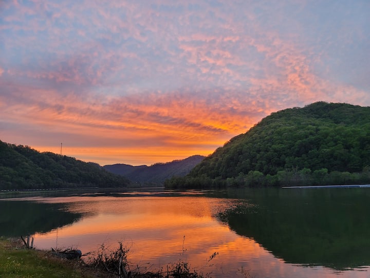 Ol’ Gussy’s - Smithers, WV