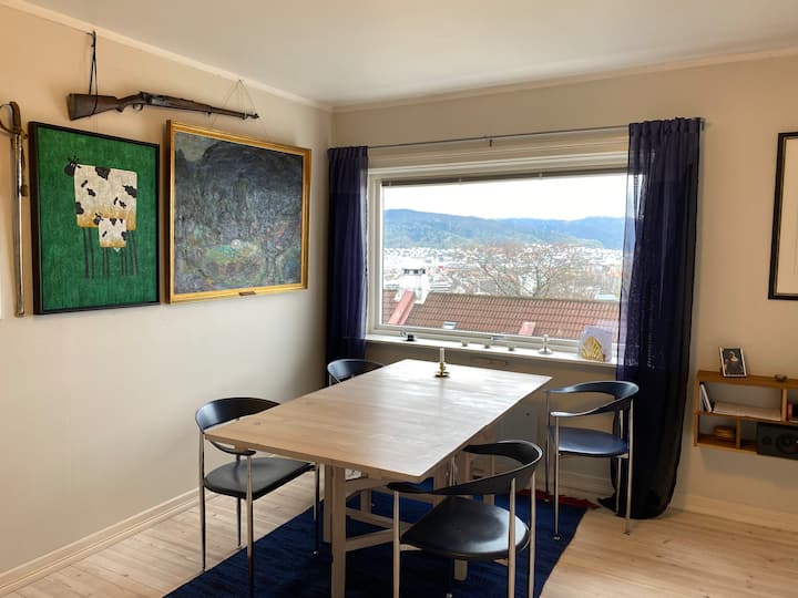 Fjellsiden - Sentralt I Bergen. Unik Utsikt .Rolig - Bergen