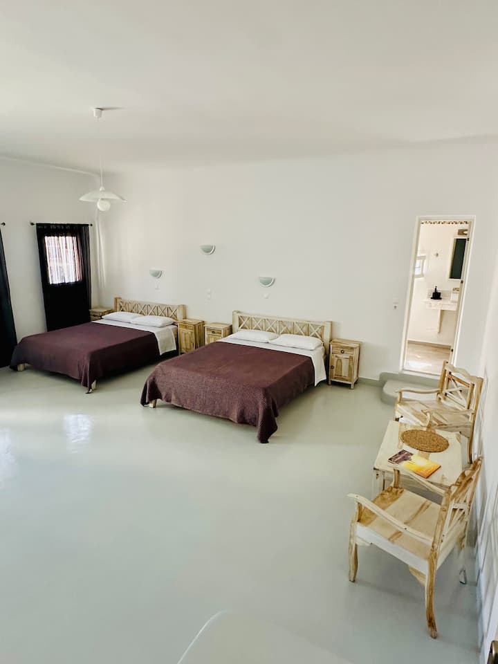 Rock City 'Gallery Room 5' - Mikonos