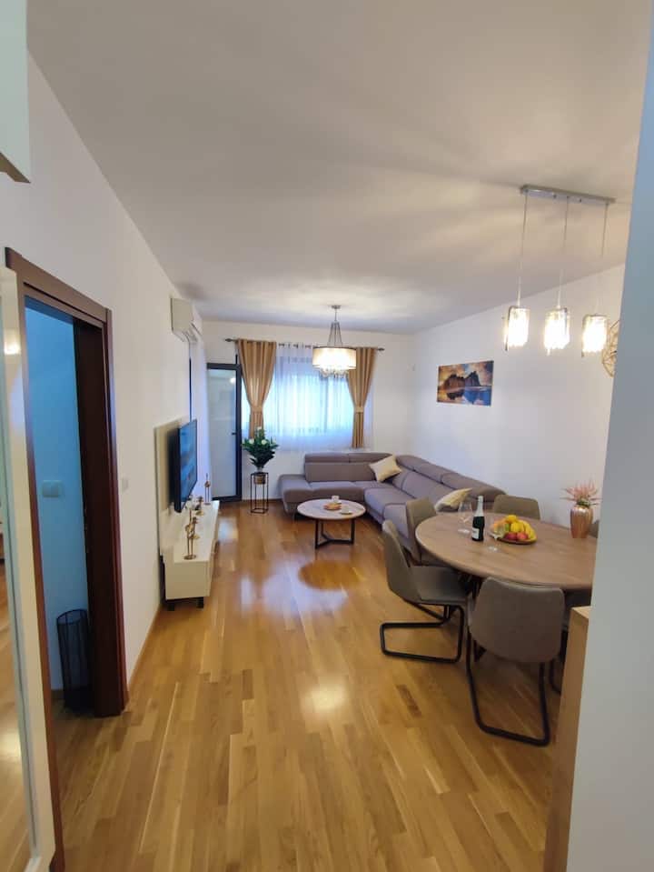 Aurora Apartman - 부드바