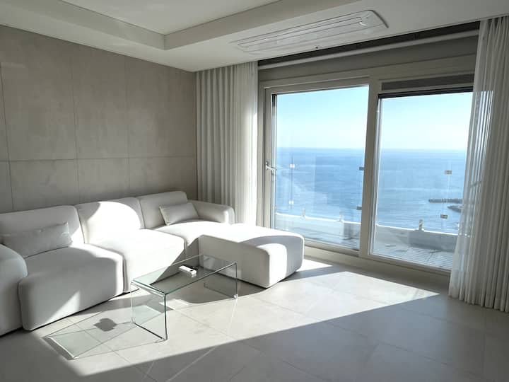 A6 (퀸+퀸+온돌) 최고층 오션뷰 패밀리 쓰리룸 #최고층오션뷰 #뷰맛집 - Busan