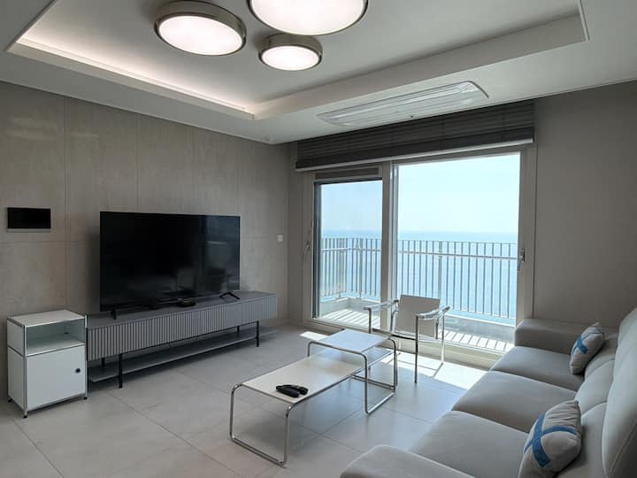 A4 (퀸+퀸+온돌) 고층 오션뷰 패밀리 쓰리룸 #가족여행 #고층오션뷰 - Pusan