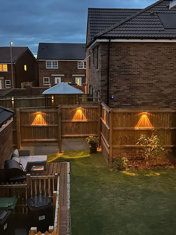 Spacious 4 Bedroom Family Home - Melton Mowbray