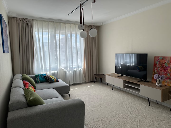 Quiet & Sunny Apt, Ub Center - Mongolia