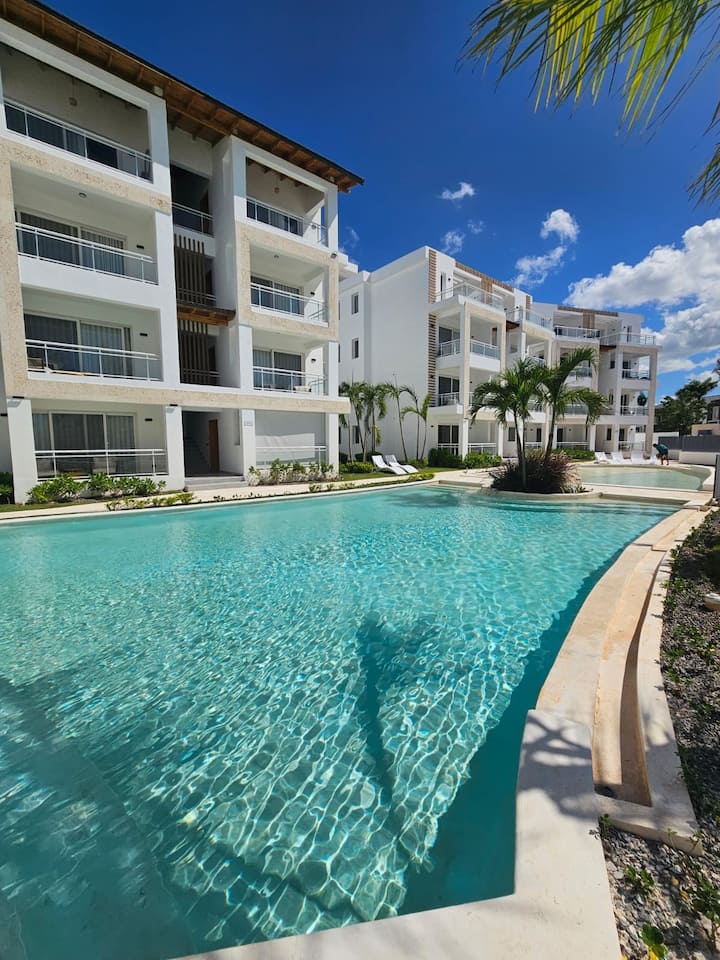 Penthouse With Pool | Garden Breeze Ibe 402 - Caribbean