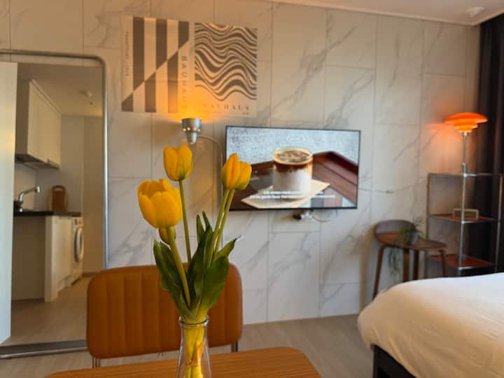 《New테라스인제주》#57 /공항10분/해변15분/면세점2분/넷플릭스/免税店 2分钟 - Csedzsu