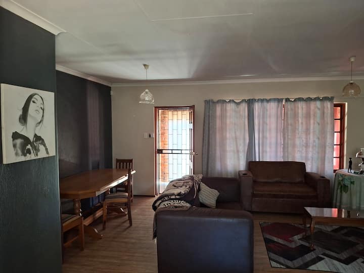 361-ukhozi - Dullstroom