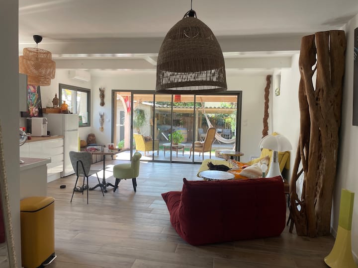 Une Chambre - La Londe-les-Maures