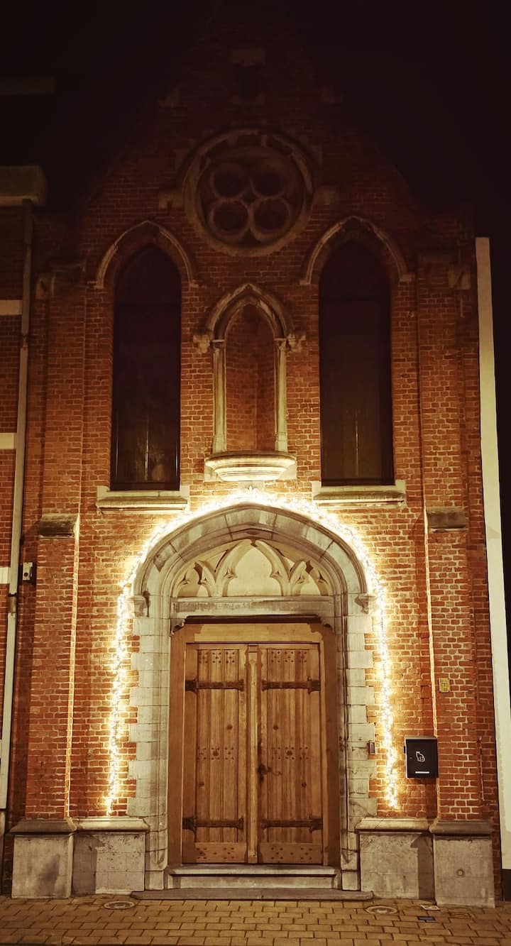 Unieke Gerenoveerde Kapel - Stekene