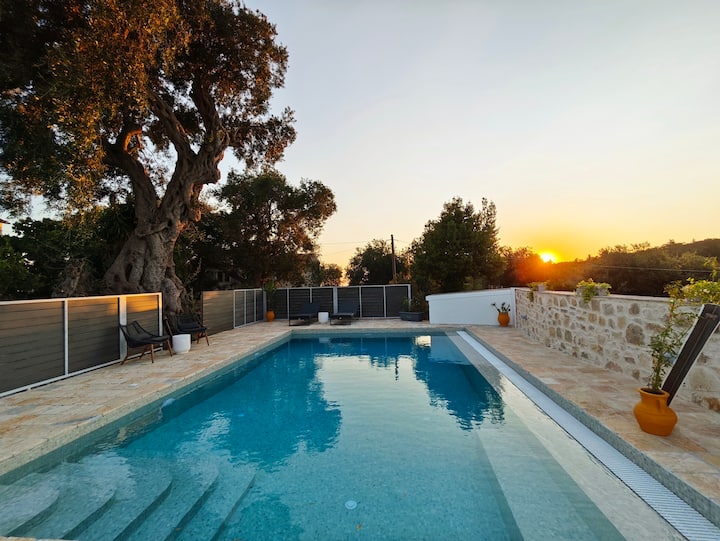 Paxos Dream House With Private Pool - Paxi