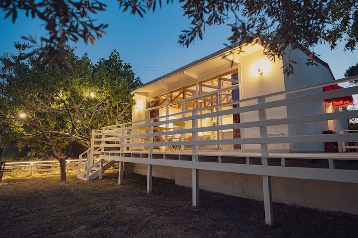 Nisli Rentals Art Studio - Barbaros