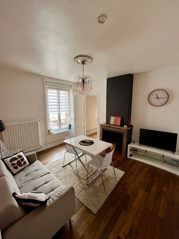Appartement Calme F2 Hyper Centre - Charleville-Mézières