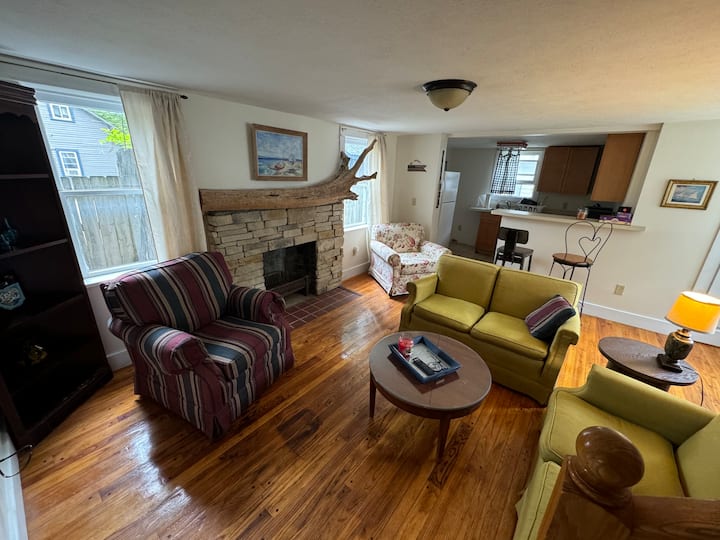 Carson Cottage - Geneva, OH