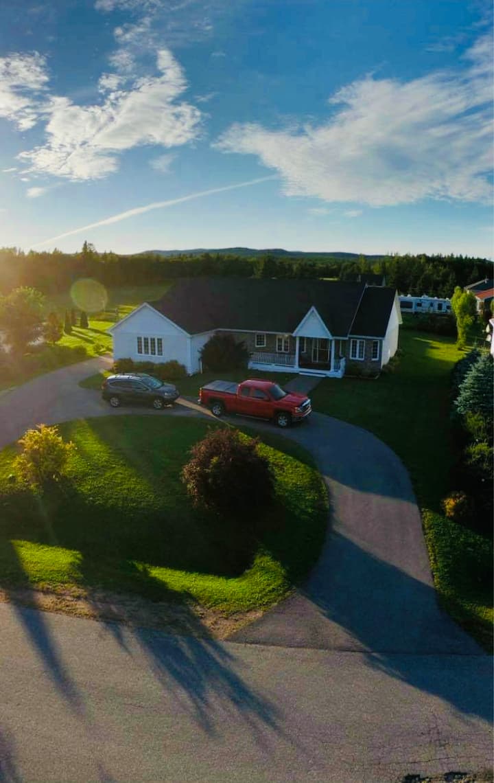 Sunrise Apartment - Deer Lake