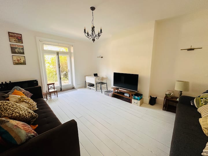 Spacious 2 Bed Garden Flat Westgate On Sea - Westgate-on-Sea