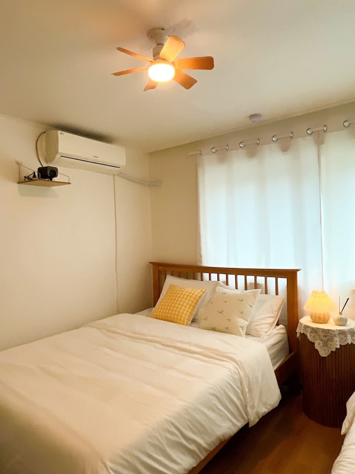 (Opening Sale) 2pmstay#고급침구#공덕역#서울역15분#세탁건조기#공항철도 - Seul