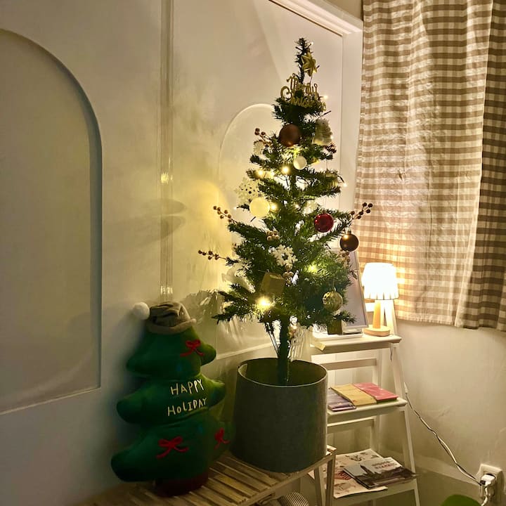 New 정성스테이/전주중심/40평/터미널5분/전주역9분/한옥마을10분/퀸침대4/최대12인 - Jeonju-si