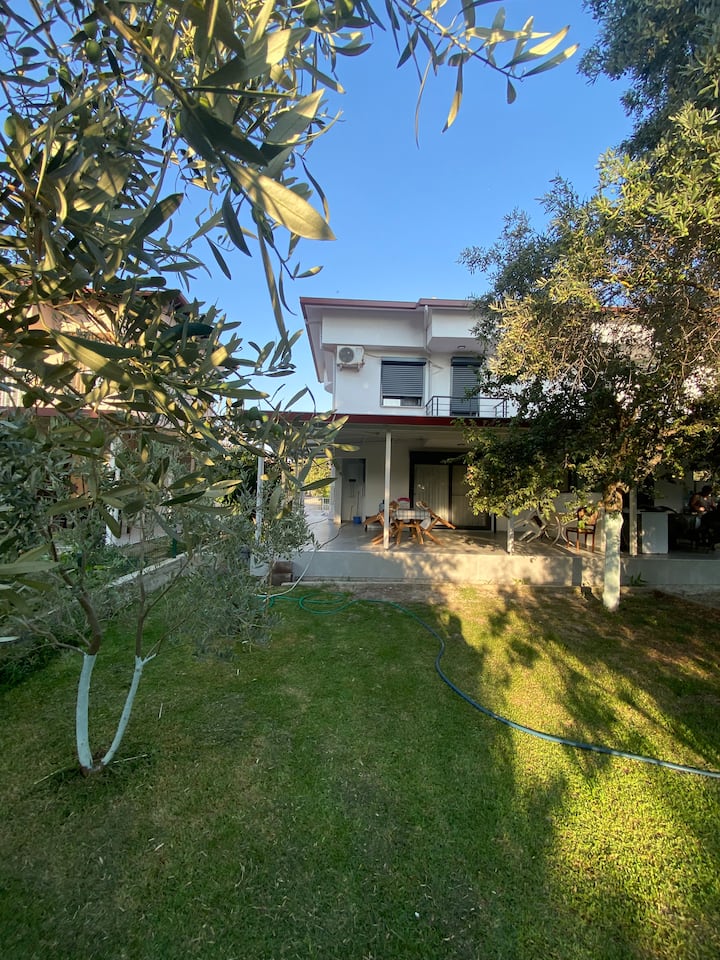 Denize 350m Dubleks Villa - Davutlar