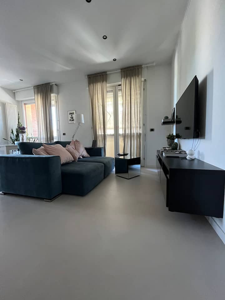 Modern Apartment 10 Min Center - Parma