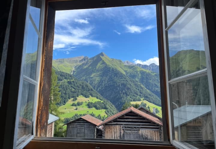 Gemütliches Doppelzimmer *Piz Terri* In Lumbrein - Valendas