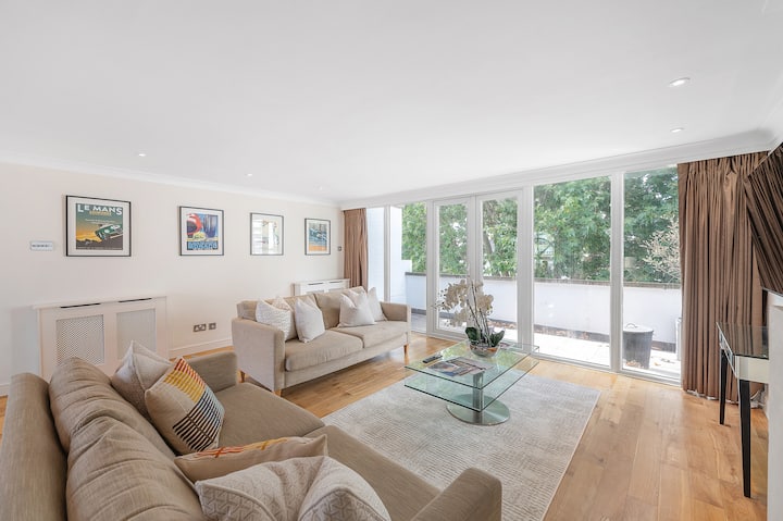 Near Harrods And Sloane Sq Overlooking Garden Sq - Central London