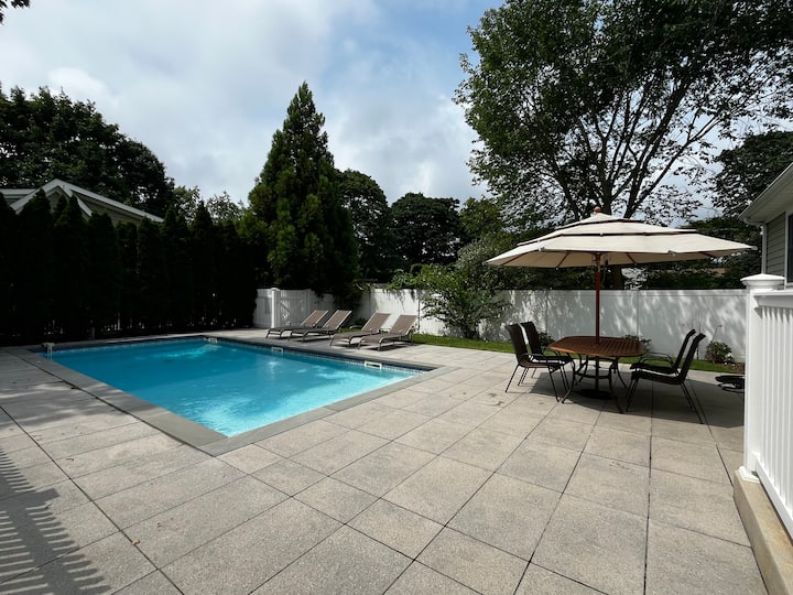 Lovely House Great Walkable Location - Westhampton, NY