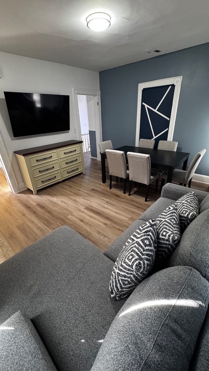 Newly Renovated 1bd/1 Bath Apartment Near Nyc - Mount Hope - Bronx NY