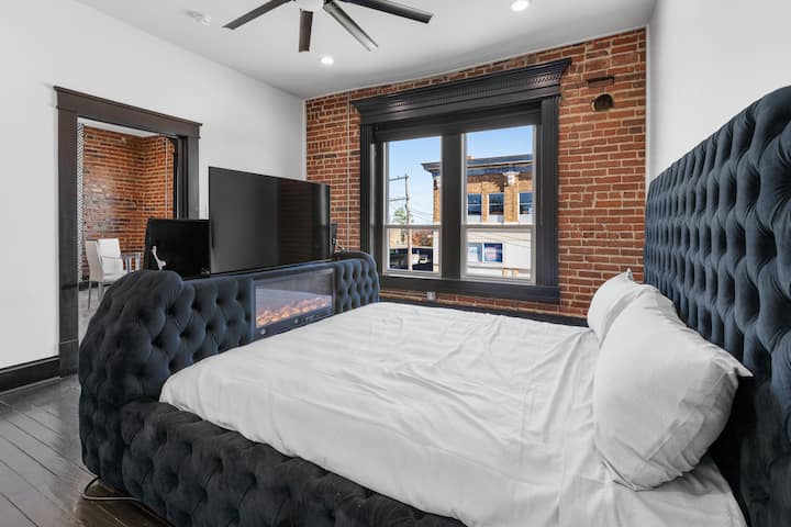 Apartment 4 - Downtown Okmulgee - Okmulgee Lake, OK