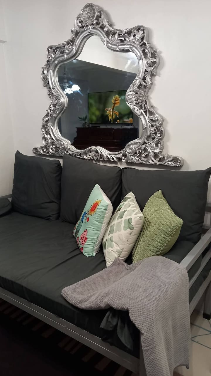 Azotea De Maya Skyline House W/ Rooftop | 10 Pax - Cavite City