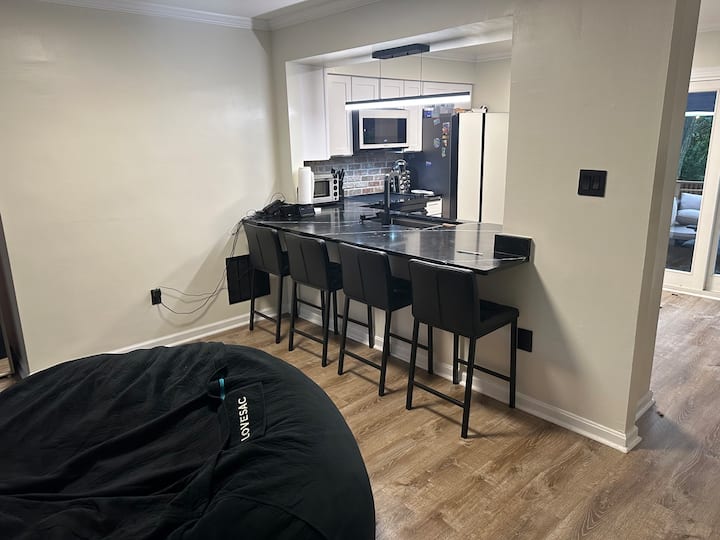The Monochrome Townhome - Maryland