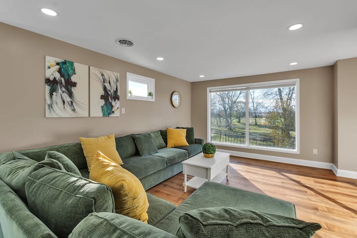 *Riverview*walk To Falls*newly Renovated*2nd Floor - Niagara Falls, NY